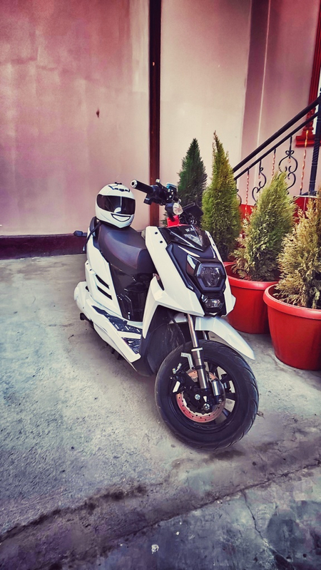 Skutor elektroniy red line