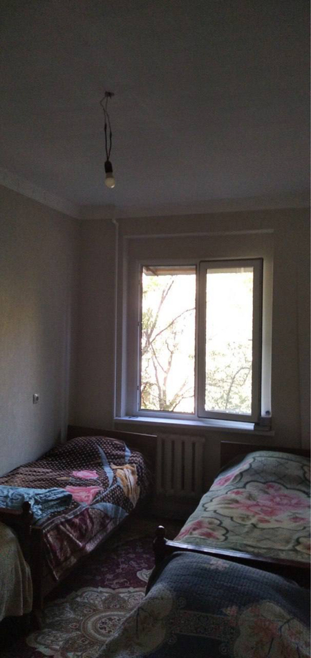 Срочноо Каракмиш 24 да 4 хона 3 чи етаж 68850