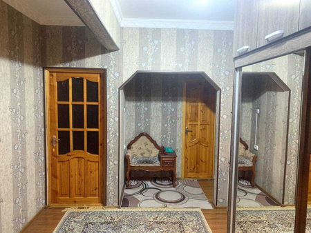 продаётся своя 5 ком квартира,127 кв2-метро 700 метров + 2 парковки