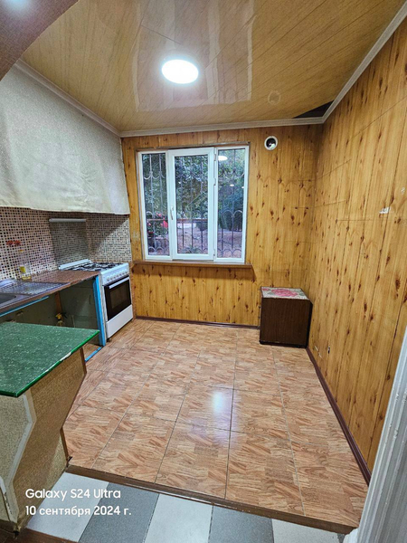 Продаётся однокомнатная квартира. Массив Феруза