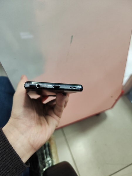 Samsung A72. Juda arzon