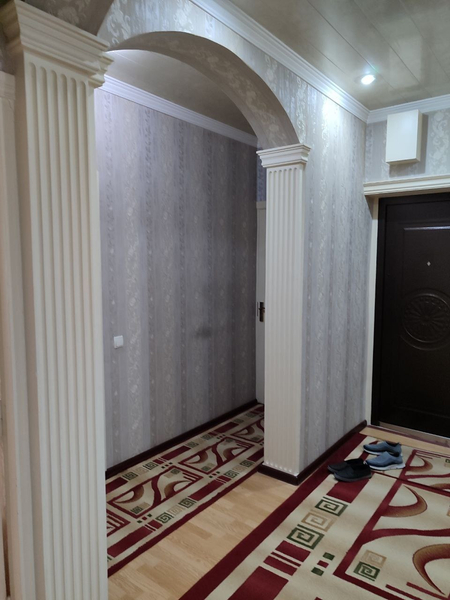 Продаётся 4 комнатная Генералв Узокова Банковский дом