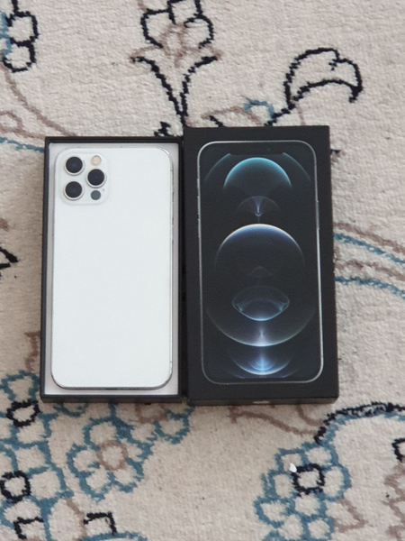 Iphone 12 pro white