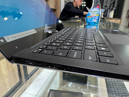 DELL XPS 13 Сенсорный 4k Intel Core i7-8550U озу16гб 256ssd