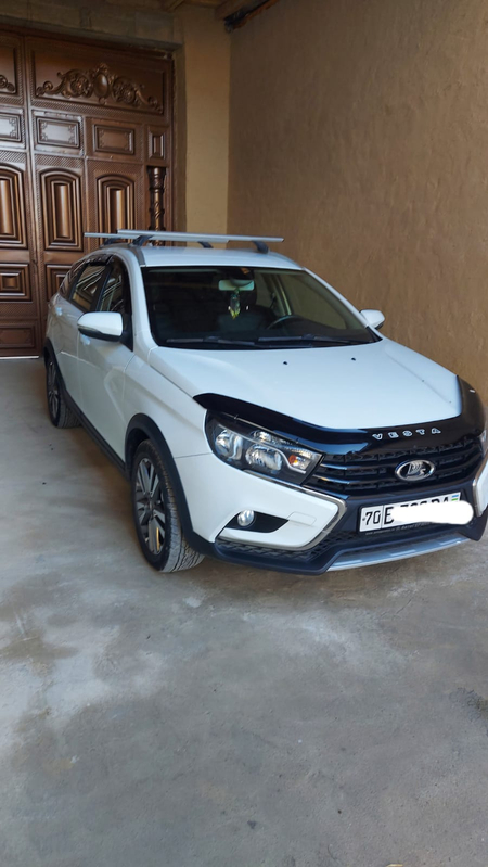 Lada Vesta Cross 2018 yil