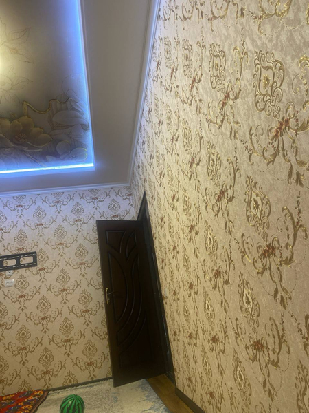 Обой ёпиштириш ишларини киламиз