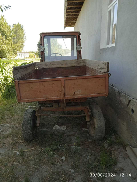 Tiraktor makkajoxori chiqaradigan