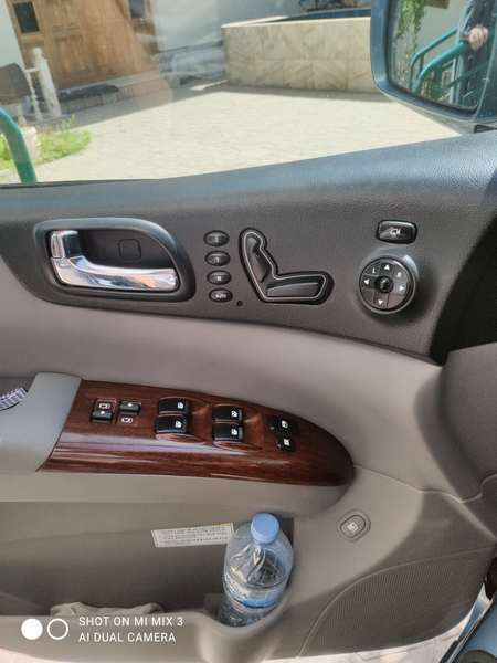 Kia carvinal  2006