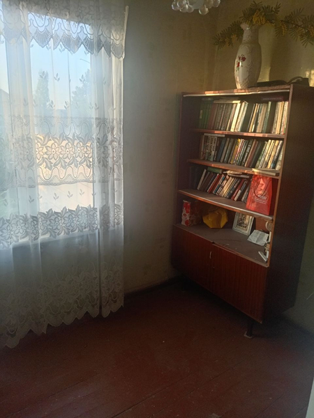 Продаю Квартиру Яшнабадский р-он Авиасозлар 2-ком 2-этаж 2-этажном Дом