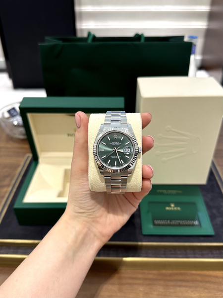 NEW Rolex Datejust 41mm Steel and White Gold 126334 Green