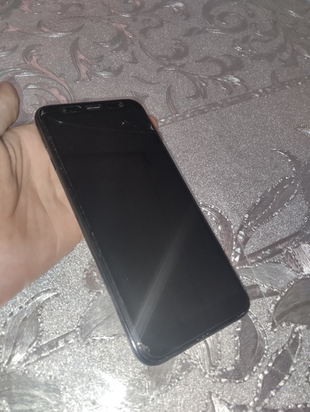 Telefon sotiladi