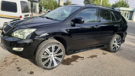 Продам лексус rx 350  в хорошим состоянии на бензине