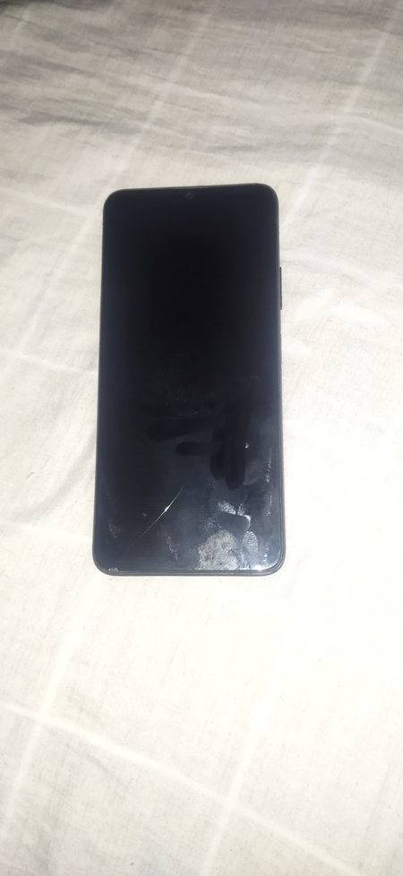 HUAWEI nova Y70 holati yaxshi