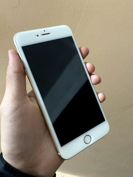 Ayfon 6 plus gold rang tinuu sastayaniya