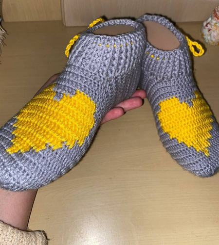 Piyatka qo'lda to'qilgan
