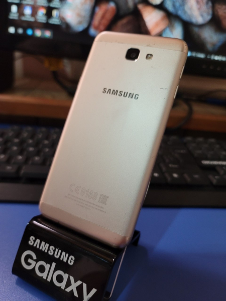 Samsung Gallaxy J5Prime sotiladi
