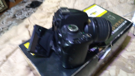 Nikon d5000 sotiladi