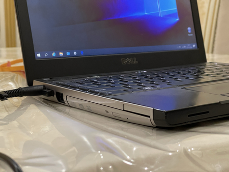 Продается ноутбук notebook i5 Dell 3300