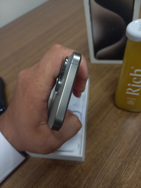 Iphone 15 pro max 15 сикл sim