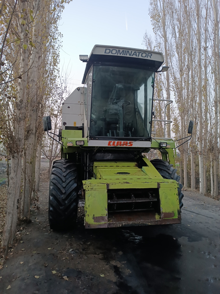 Dominator 130 claas