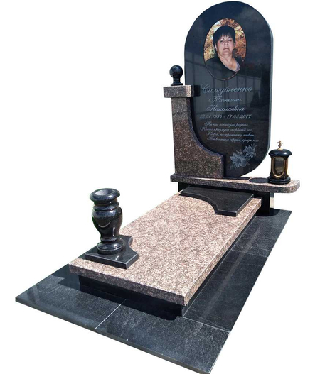 Памятники  от А до Я.