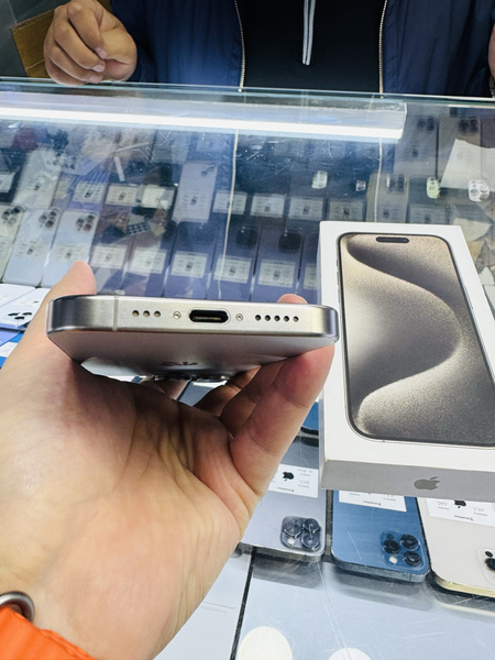 iPhone 15 Pro 128 gb natural 96%