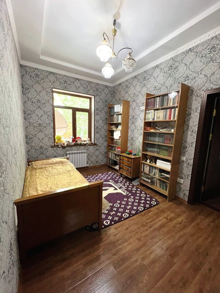Продаётся Мирзо Улугбекский район, улица Олтинтепа 4комнаты 2.45соток