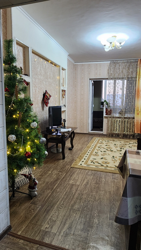 Продаётся 3х комнатная квартира на Сергели 1