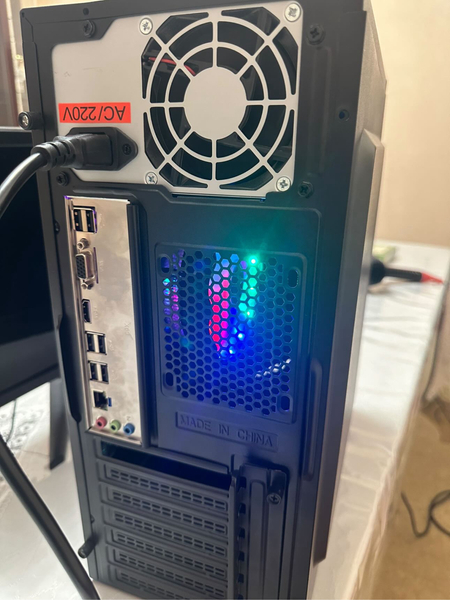 Kapyuter xtech manitor 19 full