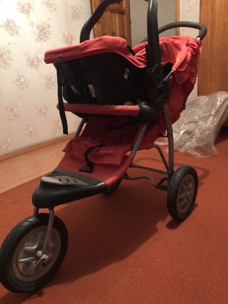 Продам детскую коляску