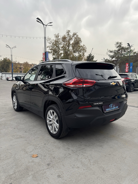Tracker2 LTZ qora ideal xolatda