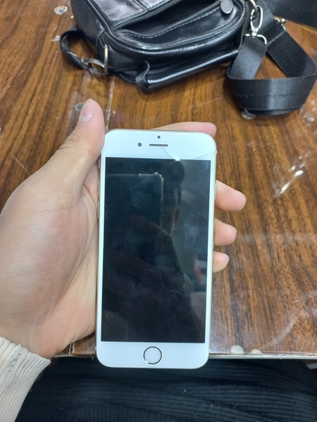 iPhone 6 холати яхши