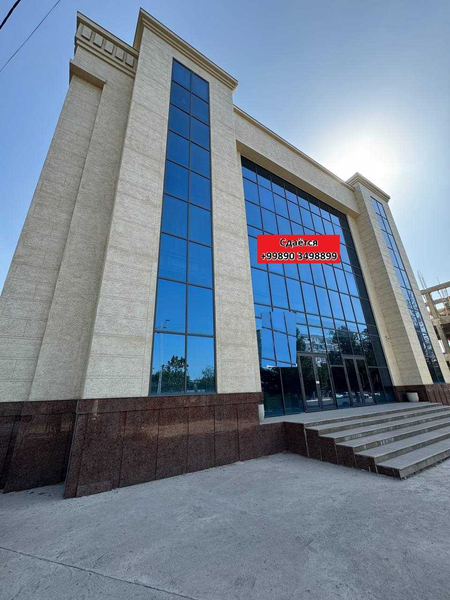 Сдаётся 1я линия - под банк, клиника, школа, детсад, представительство