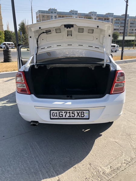 Cobalt avtomat karobka 2013 yil srochna sotiladi