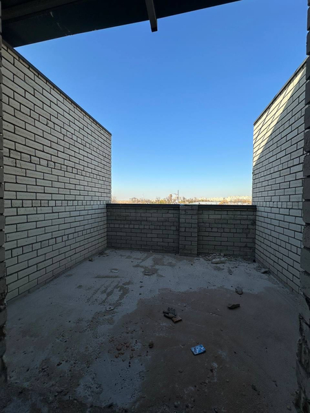 Poytaxt Residence Продается 4 комнатная коробка Ашхабад ул.Махтумкули