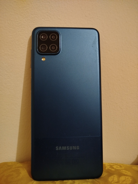 Samsung Galaxy A12