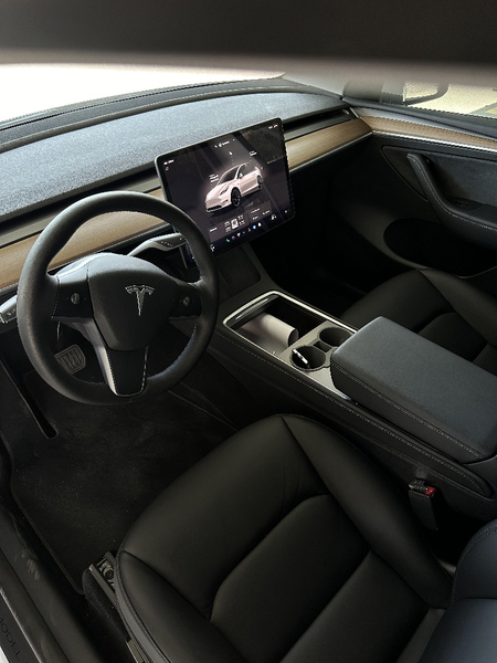 Tesla model Y  dual motor amerika