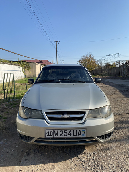 Nexia 2. 2009-yil. Srochna sotiladi