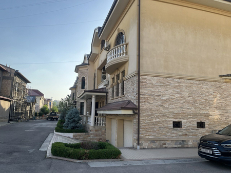 Срочно продаю свой участок, Ахмад Югнакий, Хумаюн