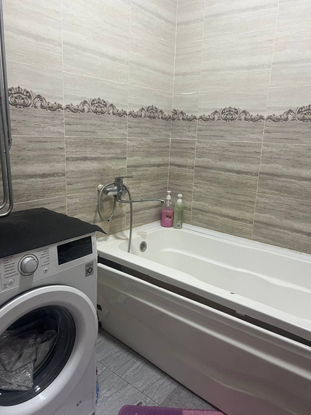 2/4/4 Ттз-2 около 248-школы. Квартира с ремонтом. 50м². Не торец
