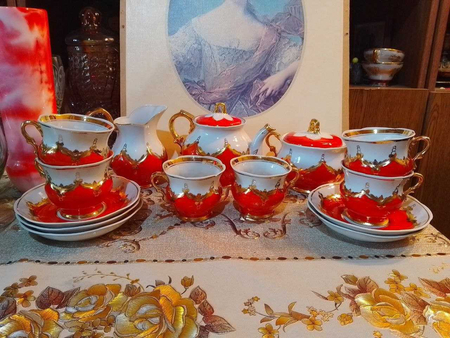 Сервиз красный бутон