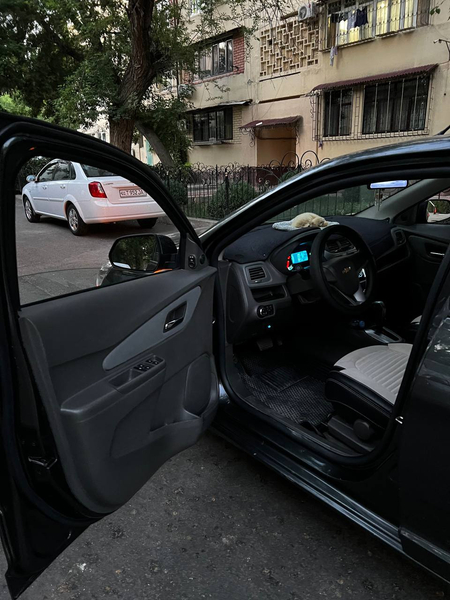 Продается кобальт автомат 2023 года