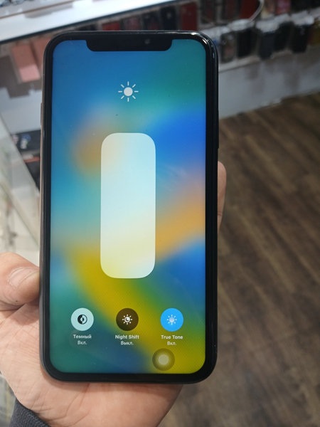 Iphone XR sotiladi 128 talik