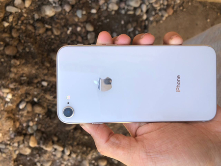 Iphone 8 64gb ishlashi chotki