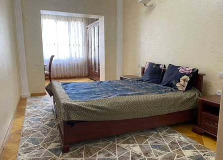 #Дружба Сой рестаран 3/3/4 92м²
