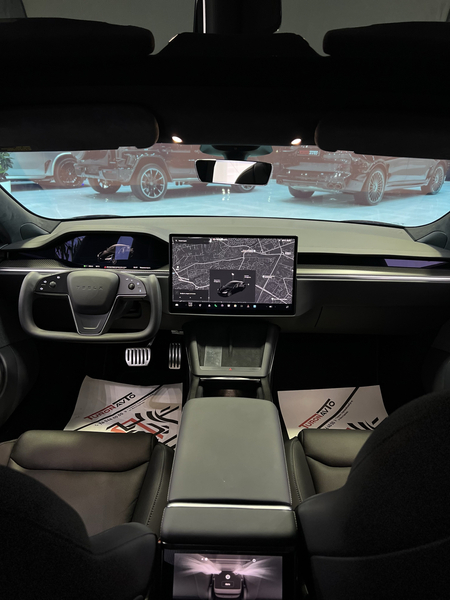 Tesla S Plaid 2021