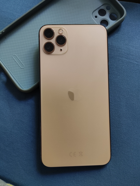 iPhone 11 pro max 256 Гб