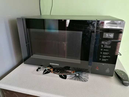 Микроволновая печь Samsung MS23T5018AK/BW
