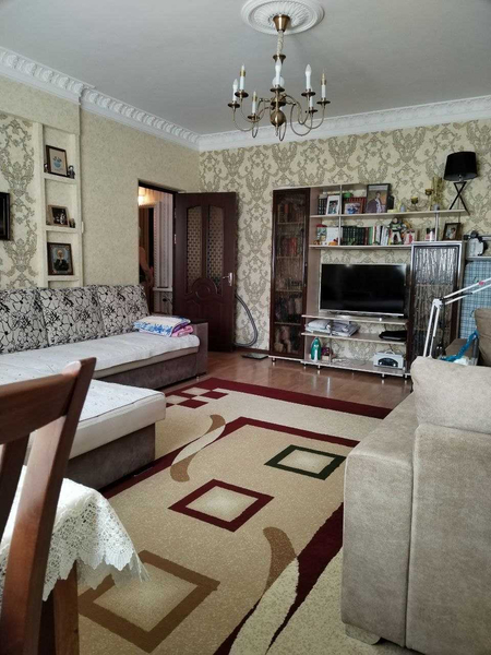 Срочно продам 3 квартиру на Юнусабаде 6
