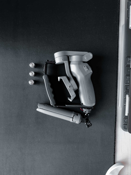 DJI Osmo Mobile 3 Combo Pro